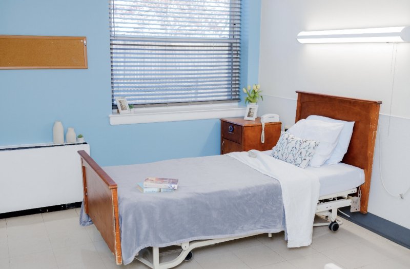 View Our Gallery Interior | Ross Center for Nursing and Rehabilitation